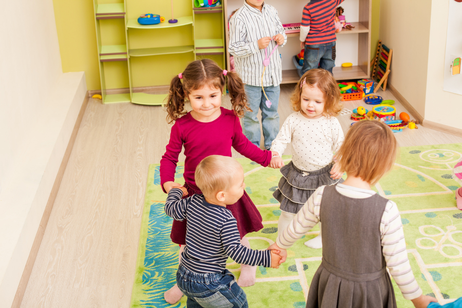 Helping Your Child Get Along with Other Kids in School - Discerning ...